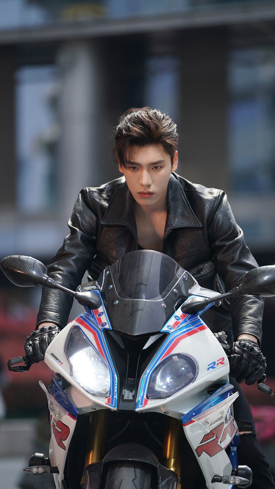 แจก WALLPAPER ซีรีส์จีนโรแมนติกใจฟู "Why Women Love บทเรียนรักฉบับนายเพลย์บอย"