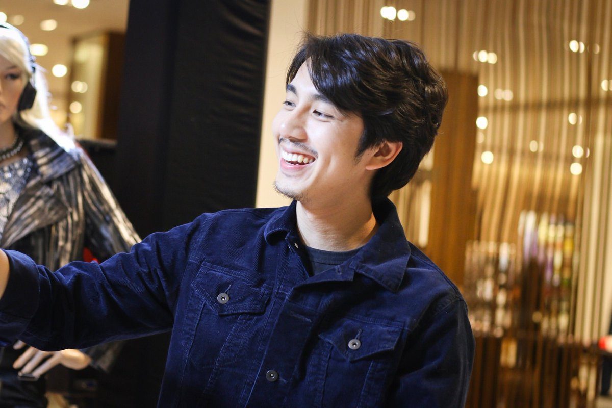 ส่องแฟชั่นของ นัท หนุ่มเซอร์ หนุ่มหล่อเซอร์จาก App War