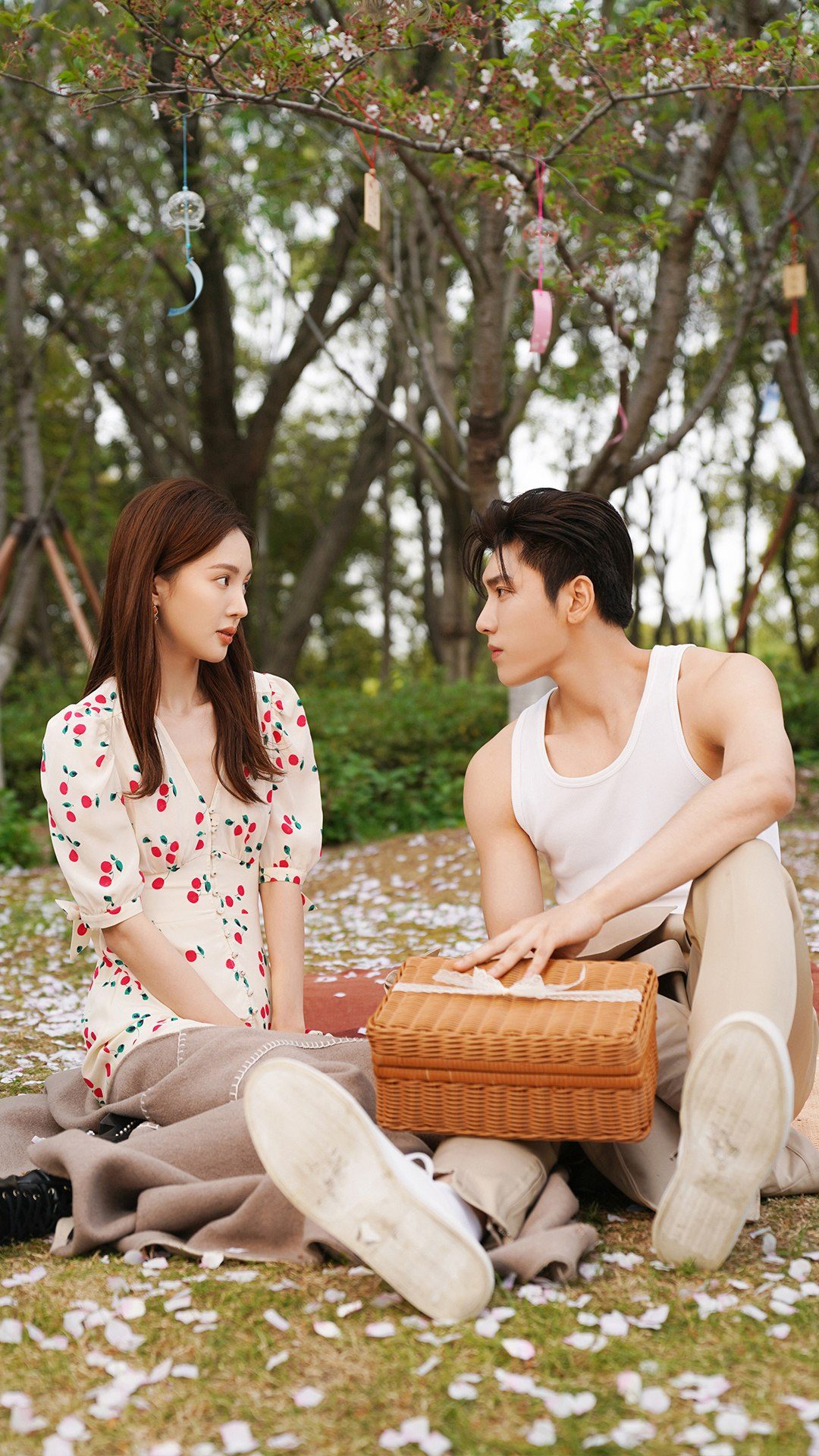 แจก WALLPAPER ซีรีส์จีนโรแมนติกใจฟู "Why Women Love บทเรียนรักฉบับนายเพลย์บอย"