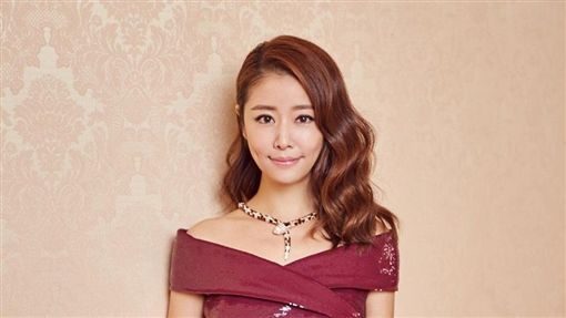 Top 10 คนดังแดนมังกร ที่มีผู้ติดตามสูงสุดใน Weibo