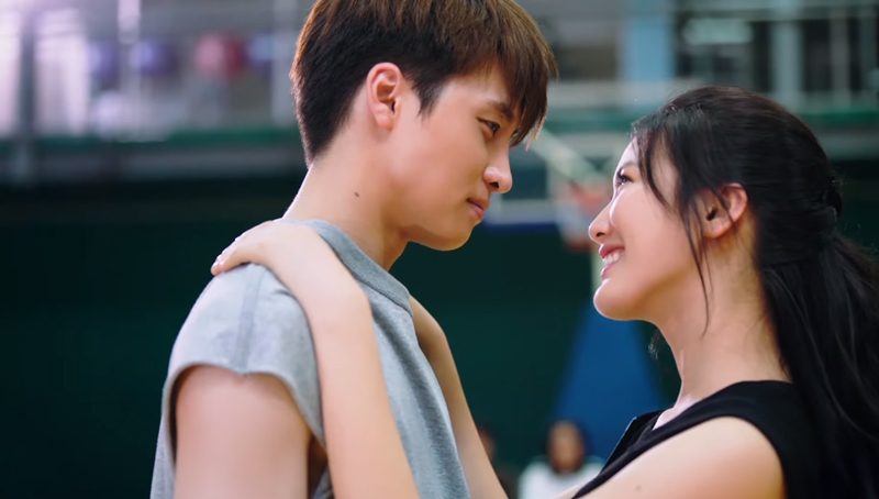 เปิดภาพมีนยั่วๆ ก่อน Touchdown Kiss ออนแอร์